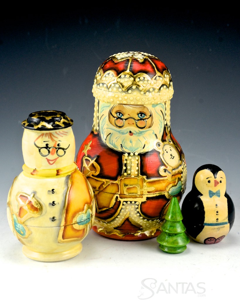 Russian Nesting Santas and matryoshka | santas.com
